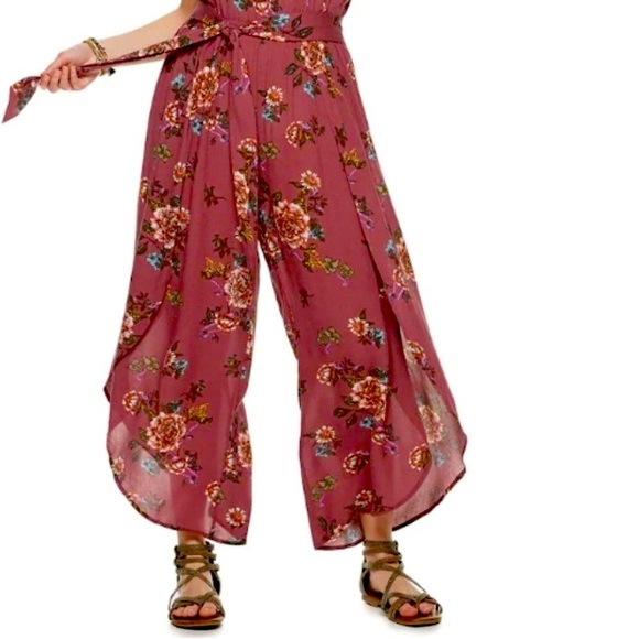 American Rag | Pants & Jumpsuits | American Rag M Floral Split Seam ...